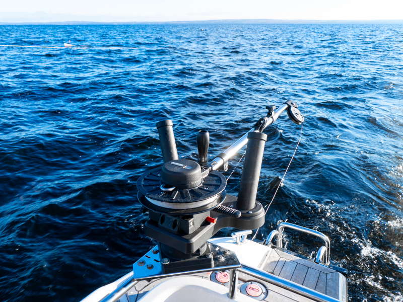 Summer Days on the Ocean Using Downriggers and Planers - FishVerify